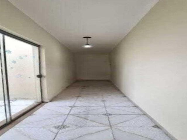 Casa para alugar com 120m², 2 quartos e 1 vaga