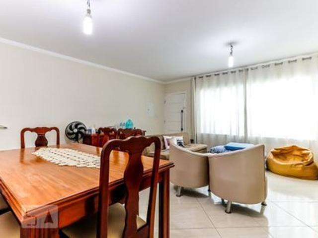 Casa para alugar com 120m², 2 quartos e 2 vagas