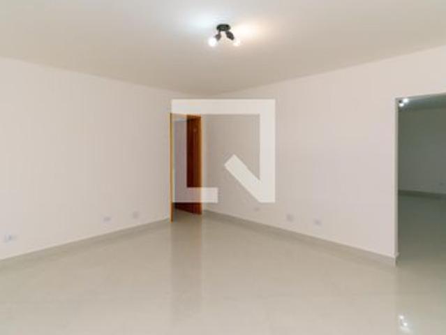 Casa para alugar com 120m², 2 quartos e 2 vagas