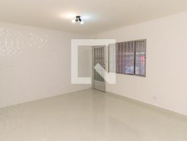 Casa para alugar com 120m², 2 quartos e 2 vagas