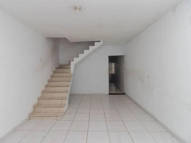 Casa para alugar com 120m², 3 quartos e 2 vagas
