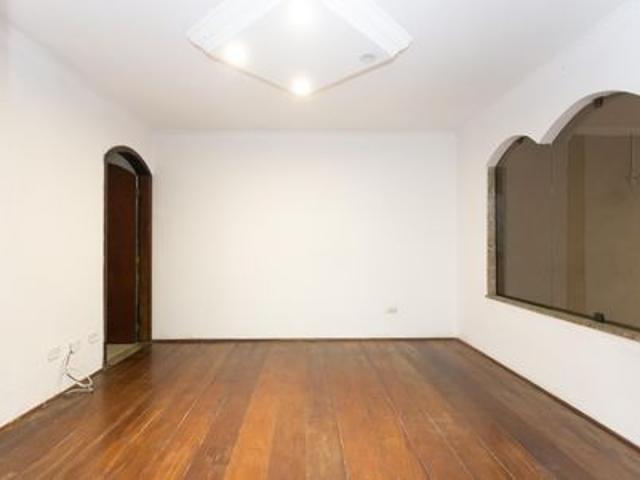 Casa para alugar com 120m², 3 quartos e 3 vagas