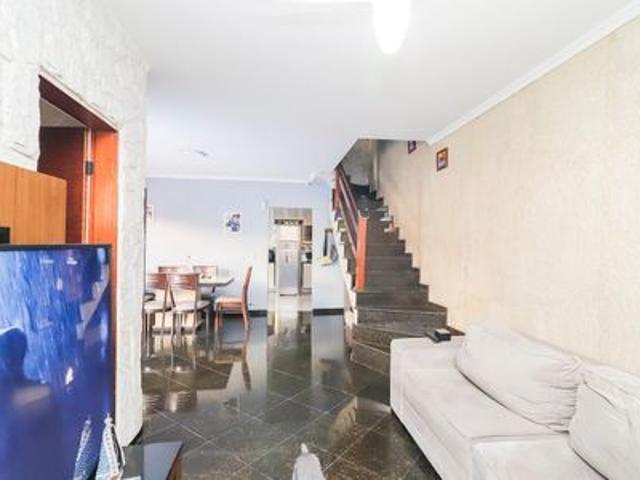 Casa para alugar com 120m², 3 quartos e 5 vagas