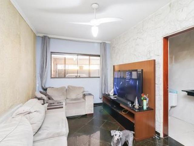 Casa para alugar com 120m², 3 quartos e 5 vagas