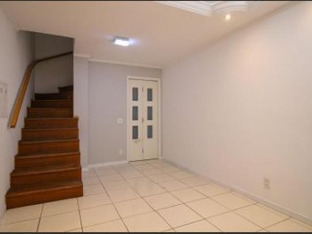 Casa para alugar com 125m², 3 quartos e 2 vagas