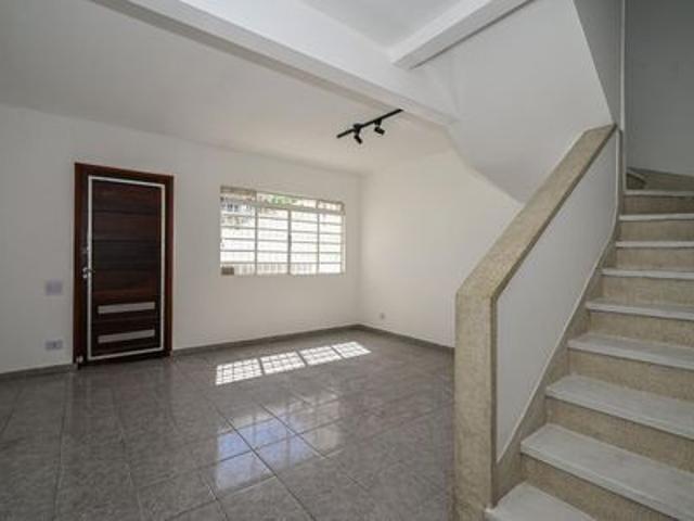 Casa para alugar com 125m², 4 quartos e 2 vagas