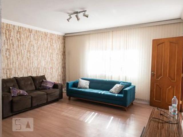 Casa para alugar com 126m², 4 quartos e 2 vagas