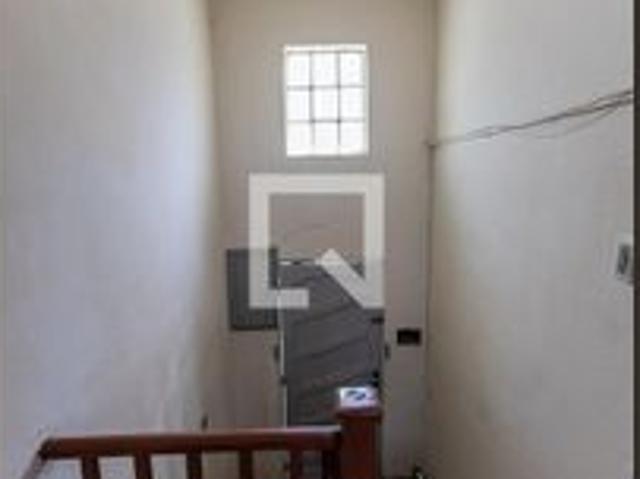 Casa para alugar com 130m², 2 quartos e sem vaga