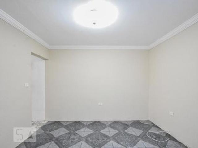 Casa para alugar com 130m², 2 quartos e sem vaga
