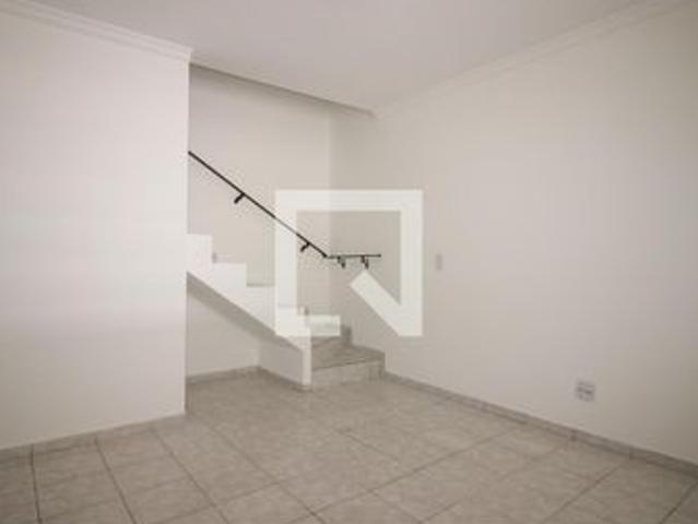 Casa para alugar com 130m², 2 quartos e 2 vagas