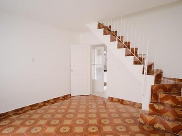 Casa para alugar com 140m², 2 quartos e sem vaga