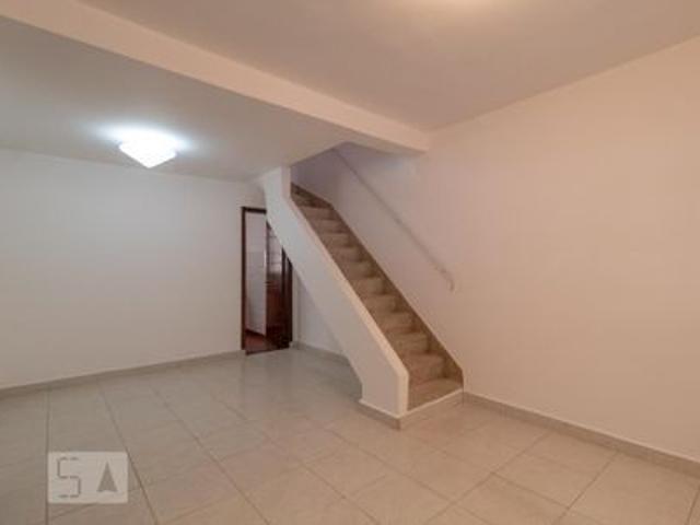 Casa para alugar com 140m², 2 quartos e 2 vagas