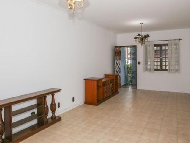 Casa para alugar com 142m², 3 quartos e 2 vagas