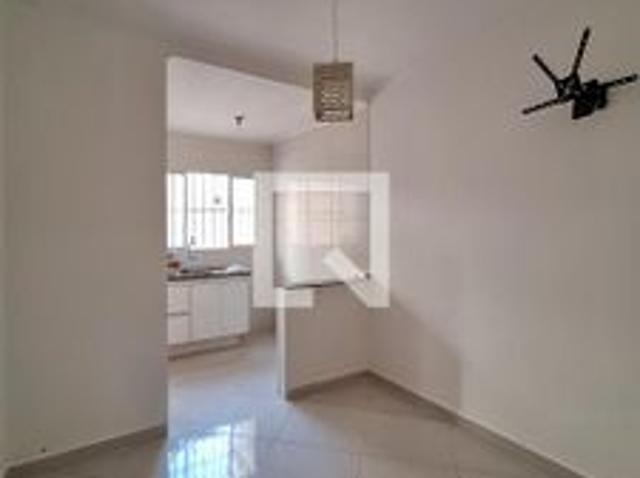 Casa para alugar com 150m², 1 quarto e sem vaga