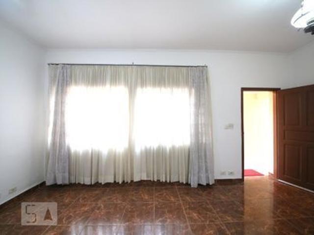 Casa para alugar com 150m², 3 quartos e 1 vaga