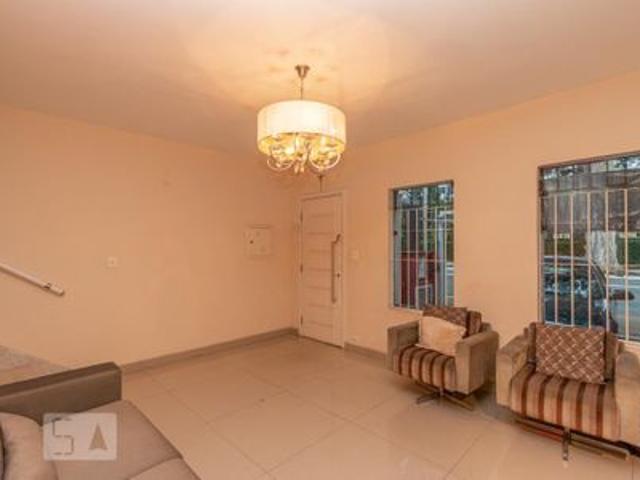 Casa para alugar com 150m², 3 quartos e 2 vagas