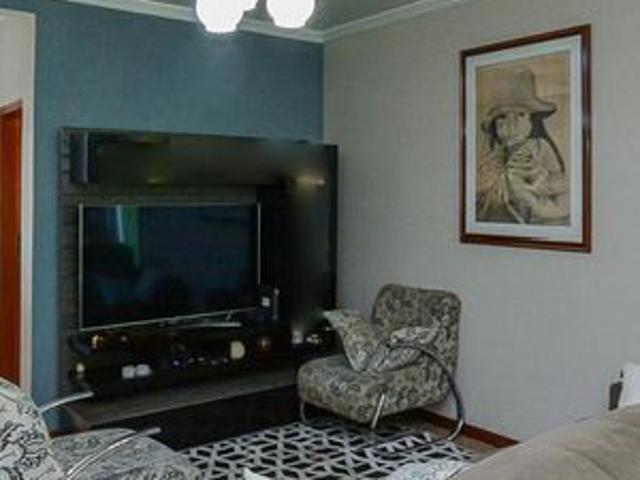 Casa para alugar com 150m², 3 quartos e 2 vagas
