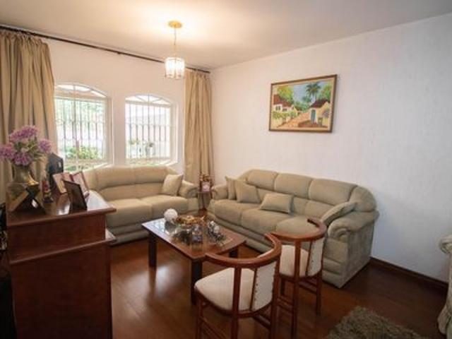 Casa para alugar com 154m², 3 quartos e 4 vagas