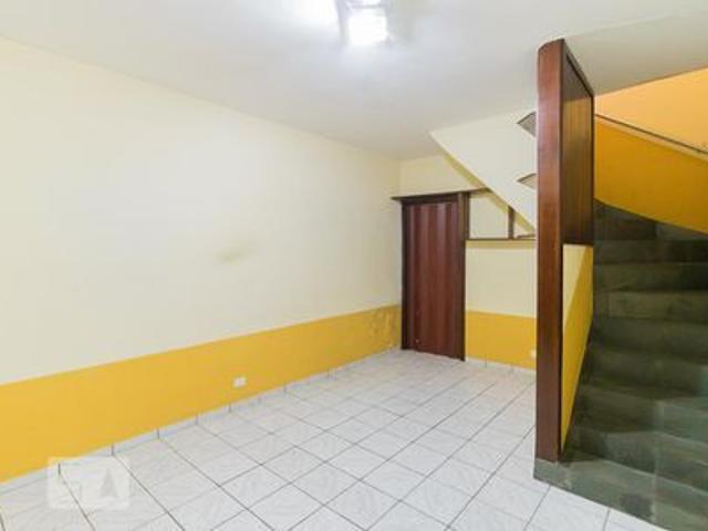 Casa para alugar com 155m², 4 quartos e 2 vagas