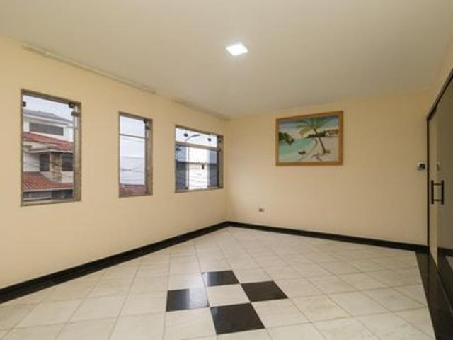 Casa para alugar com 156m², 3 quartos e 1 vaga