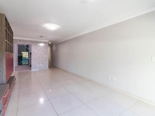 Casa para alugar com 156m², 3 quartos e 4 vagas