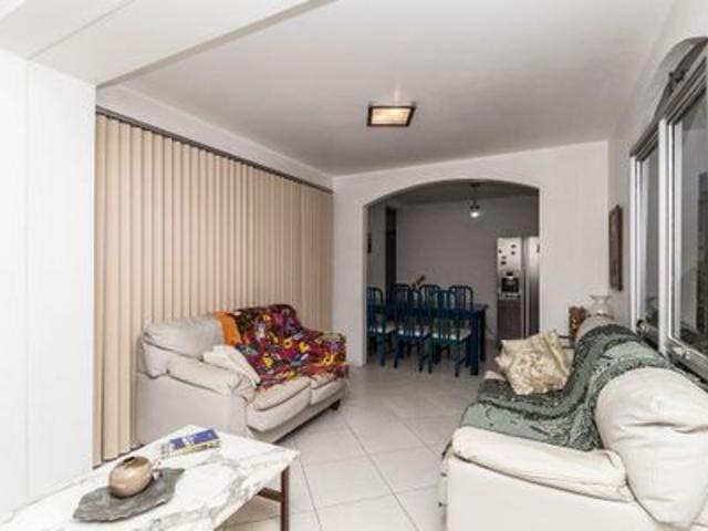 Casa para alugar com 157m², 4 quartos e 2 vagas