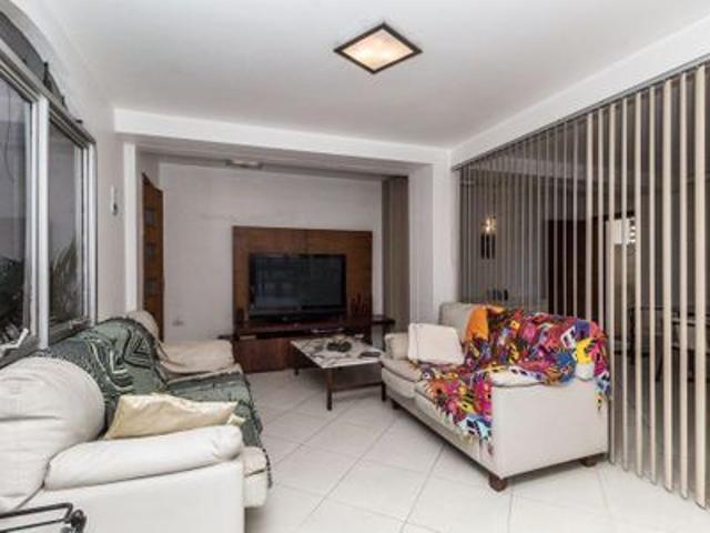 Casa para alugar com 157m², 4 quartos e 2 vagas