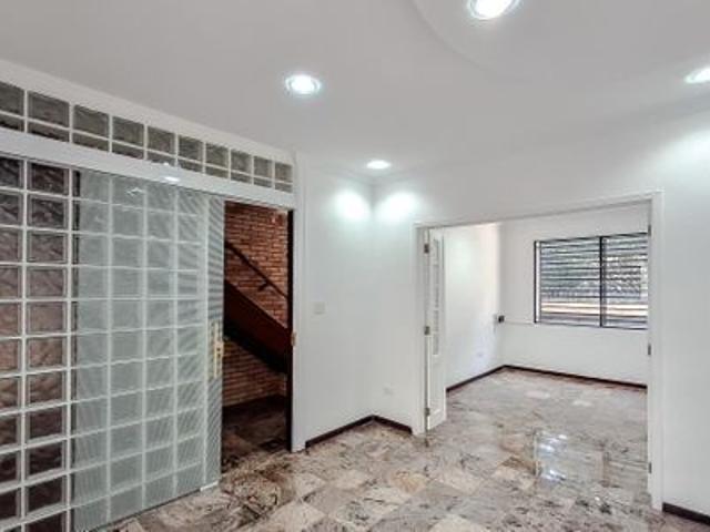 Casa para alugar com 160m², 3 quartos e 1 vaga