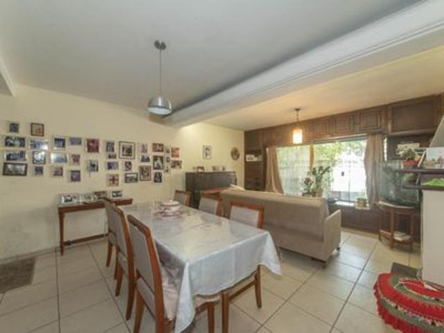 Casa para alugar com 160m², 3 quartos e 2 vagas
