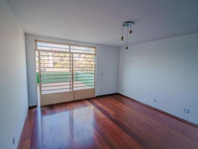Casa para alugar com 160m², 4 quartos e 2 vagas