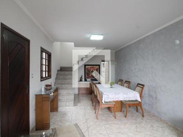 Casa para alugar com 163m², 3 quartos e 4 vagas