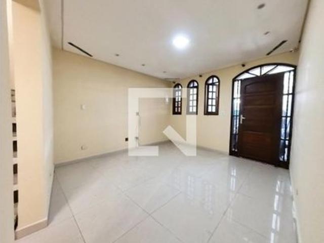 Casa para alugar com 170m², 3 quartos e 2 vagas