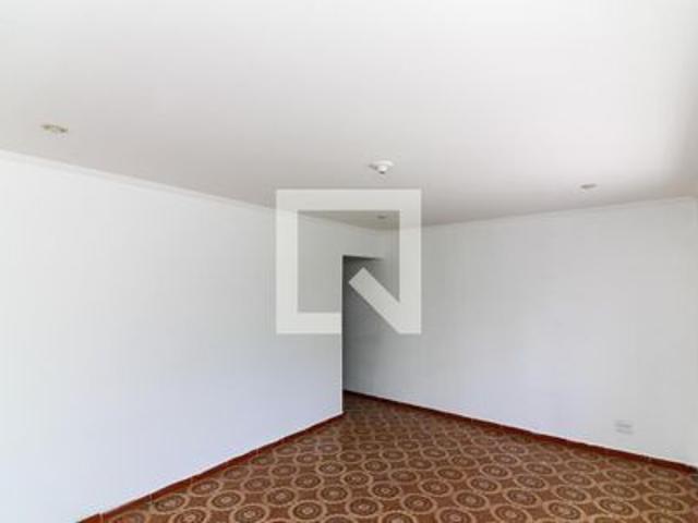 Casa para alugar com 170m², 4 quartos e 2 vagas