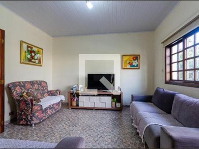 Casa para alugar com 172m², 4 quartos e 4 vagas