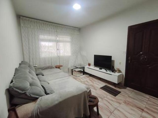 Casa para alugar com 175m², 4 quartos e 2 vagas