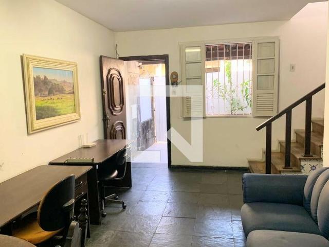 Casa para alugar com 179m², 4 quartos e 4 vagas