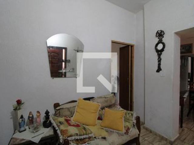Casa para alugar com 180m², 3 quartos e 2 vagas