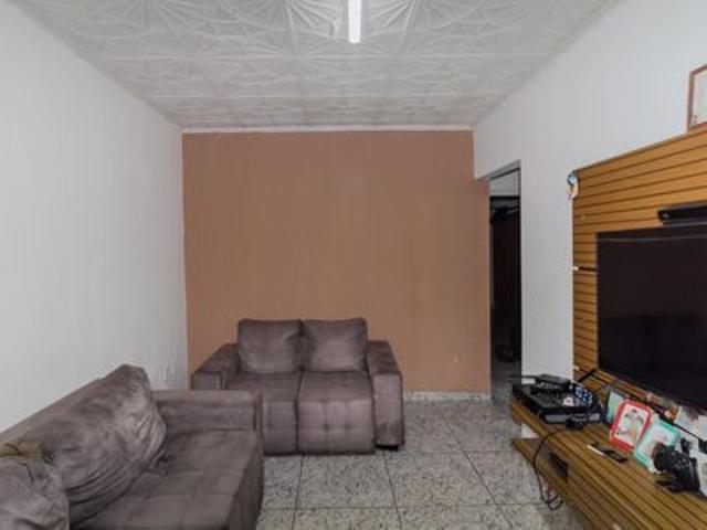 Casa para alugar com 180m², 3 quartos e 2 vagas
