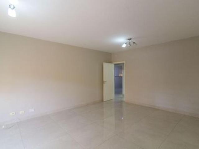 Casa para alugar com 180m², 3 quartos e 4 vagas