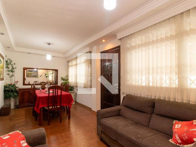 Casa para alugar com 180m², 4 quartos e 1 vaga