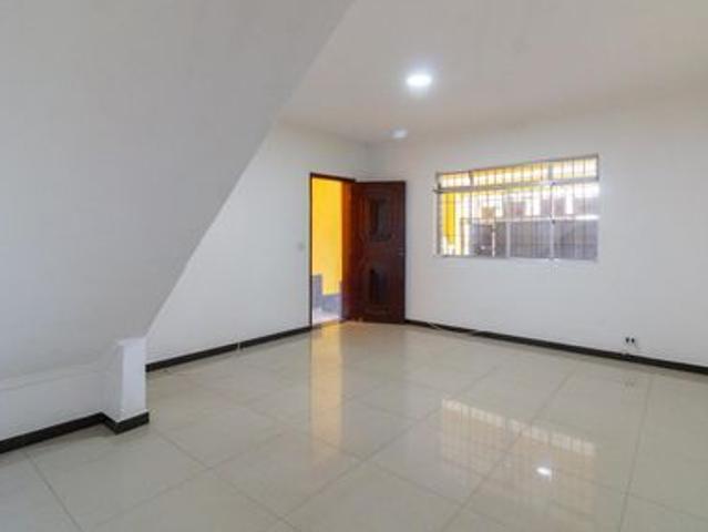 Casa para alugar com 180m², 4 quartos e 2 vagas