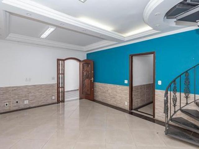 Casa para alugar com 180m², 5 quartos e 2 vagas