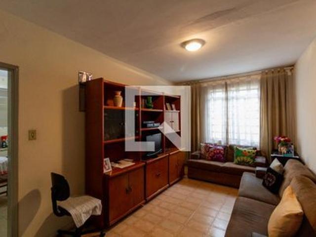 Casa para alugar com 180m², 6 quartos e 2 vagas