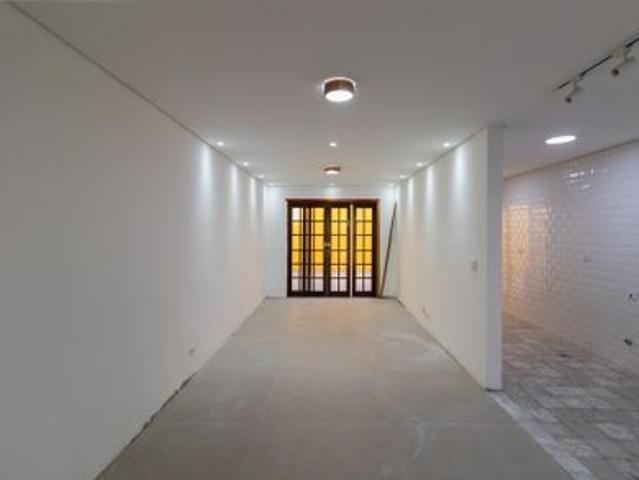 Casa para alugar com 182m², 4 quartos e 2 vagas