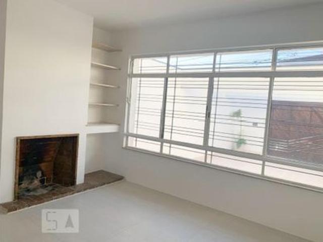 Casa para alugar com 184m², 3 quartos e 3 vagas