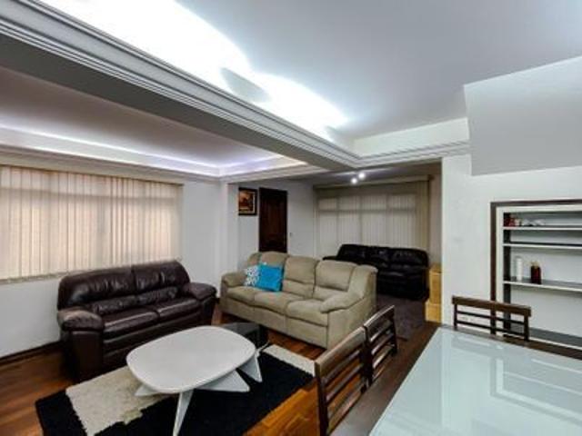 Casa para alugar com 184m², 4 quartos e 3 vagas