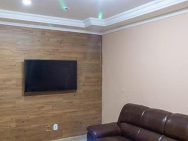 Casa para alugar com 186m², 3 quartos e 2 vagas