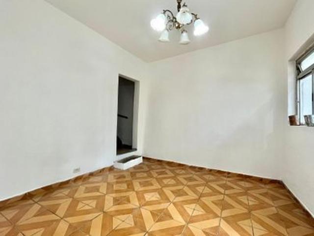 Casa para alugar com 220m², 2 quartos e 1 vaga