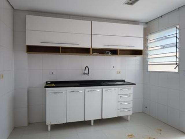 Casa para alugar com 190m², 4 quartos e 2 vagas