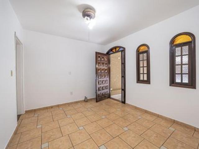 Casa para alugar com 196m², 3 quartos e 2 vagas